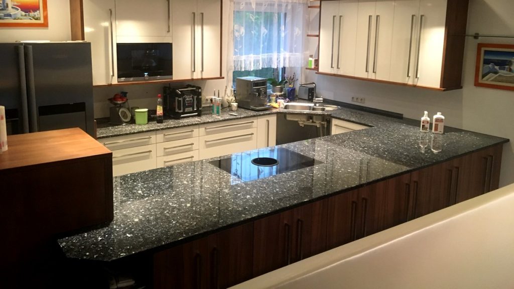 LABRADOR BLUE PEARL GT - NATURSTEINE BOGENSPERGER | Marmor - Granit ...